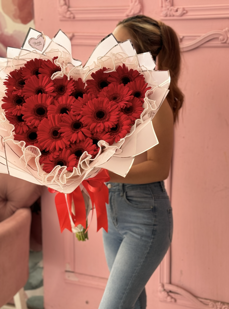 Ramo de 24 Gerberas Rojas - Flores & Regalos