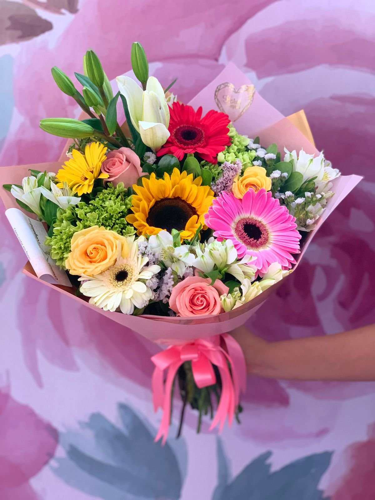 Ramo de 12 flores mixtas - Flores & Regalos